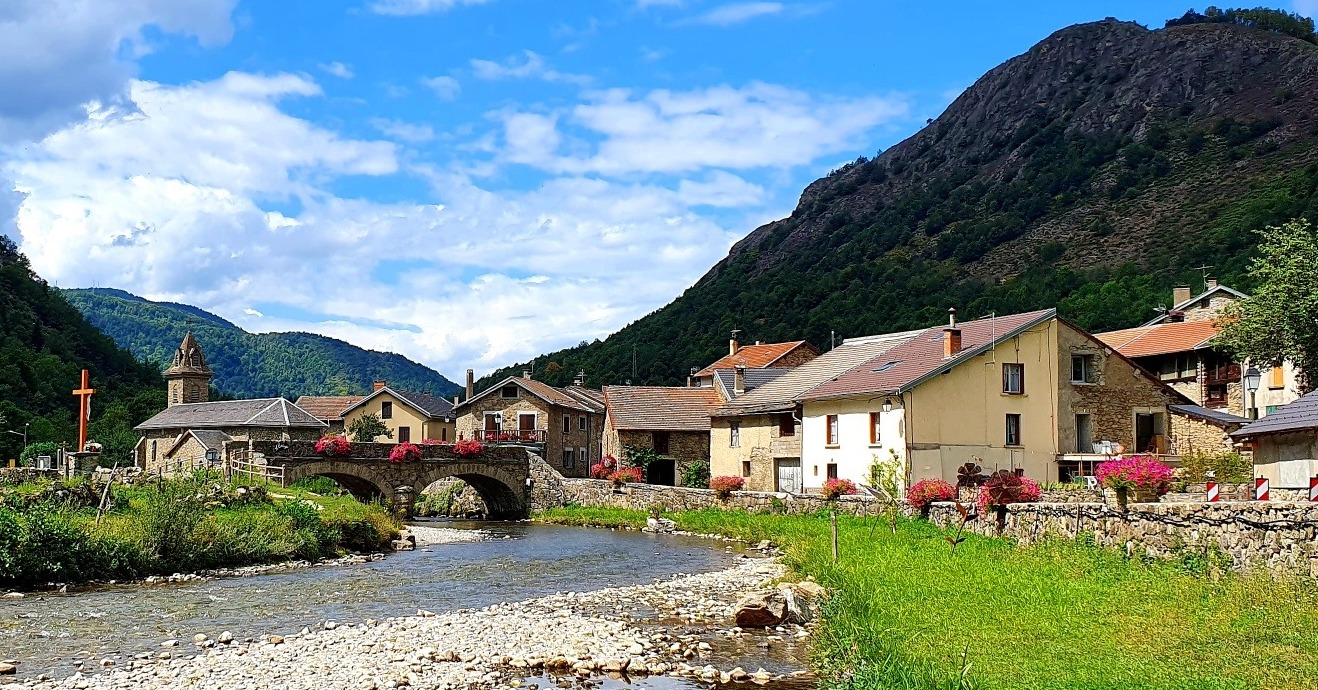La vie au village - Camping et Chalets d'Orlu